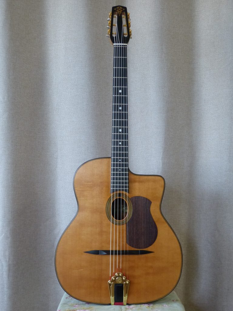 Busato Oval hole – JWC조정우Guitars